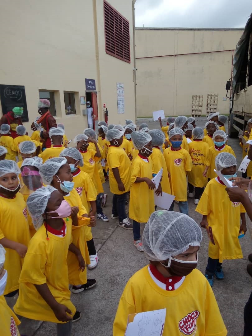 Visite de l'usine de chocolat Cemoi par les classes de CP - Le Nid De ...