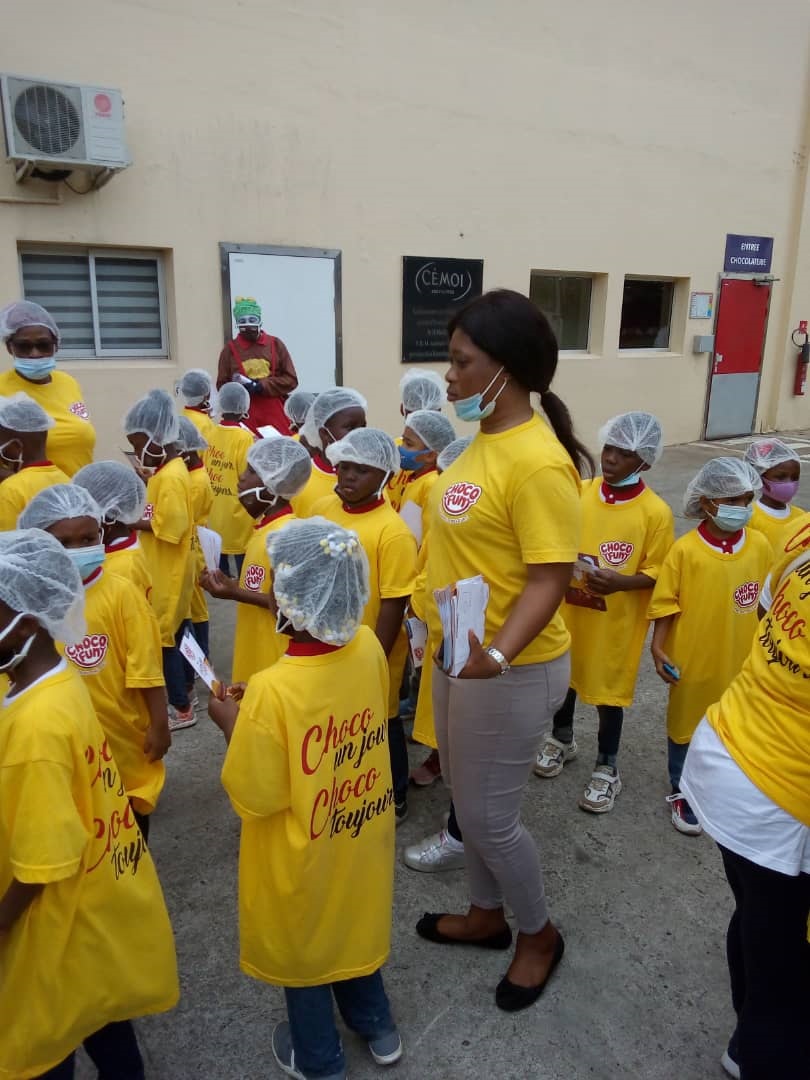 Visite de l'usine de chocolat Cemoi par les classes de CP - Le Nid De ...