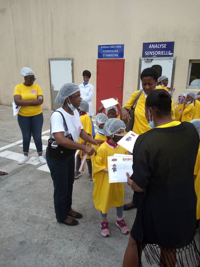 Visite de l'usine de chocolat Cemoi par les classes de CP - Le Nid De ...
